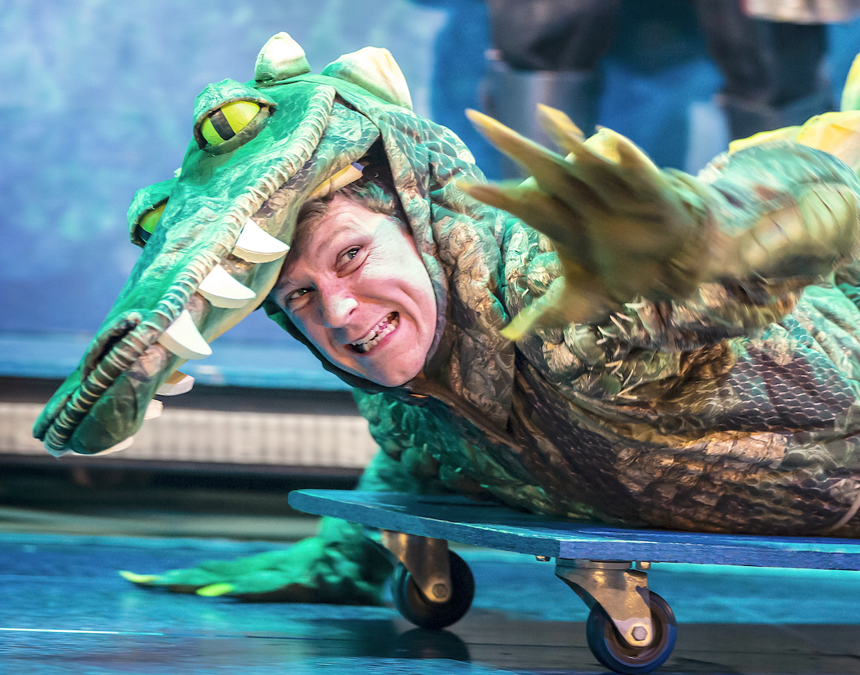 Peter Pan Goes Wrong, Lyric Theatre review - adult panto delivered as ...