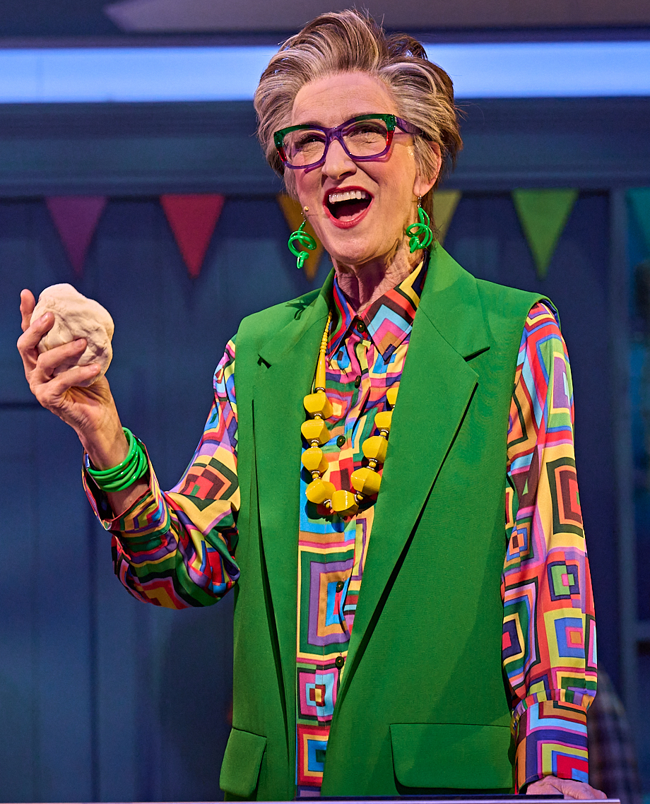 The Great British Bake Off Musical, Noel Coward Theatre review - blue ...