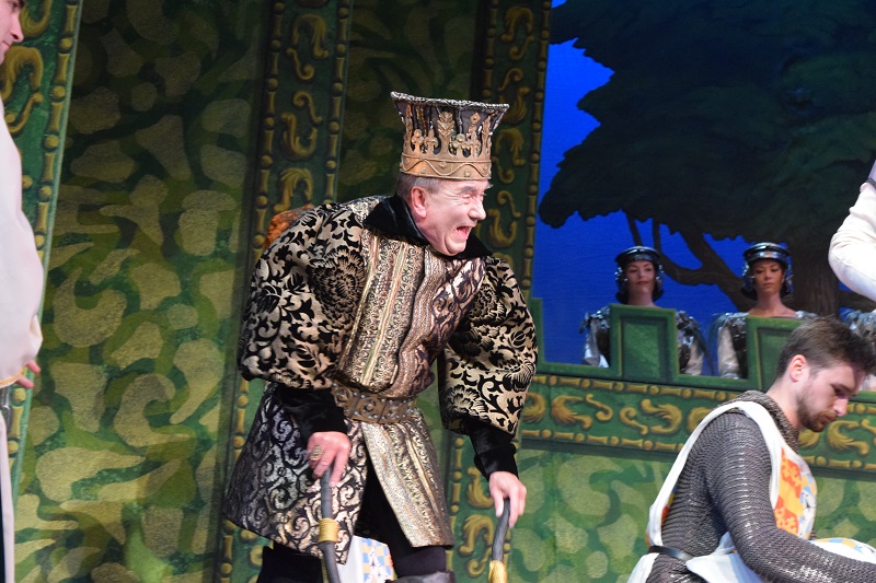 Princess Ida, National Gilbert & Sullivan Opera Company review ...